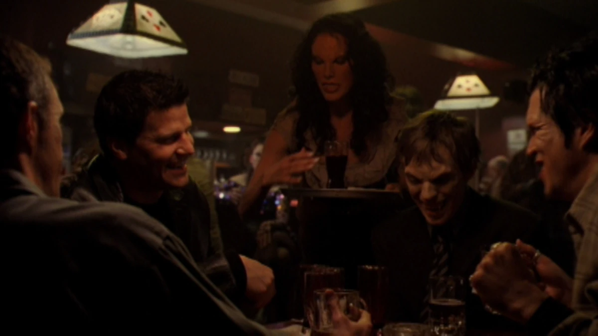 Unidentified vamp waitress | Buffyverse Wiki | Fandom