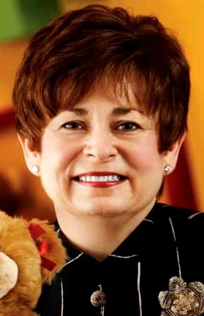 Maxine Clark | Build-a-Bear Workshop Wiki | Fandom