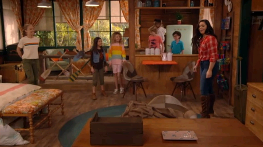 Who da Boss? Lou da Boss! | Bunk'd Wiki | Fandom