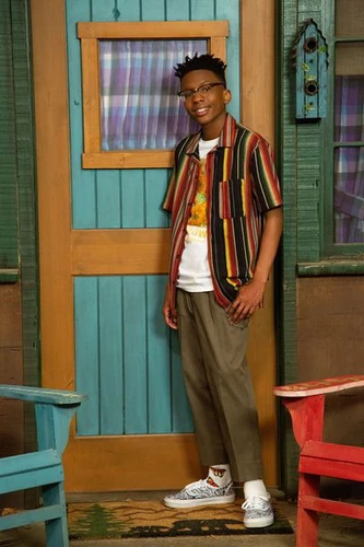 Noah Lambert | Bunk'd Wiki | Fandom