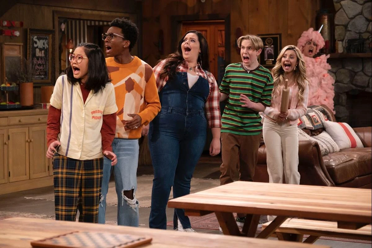 The Glitching Hour/Gallery | Bunk'd Wiki | Fandom