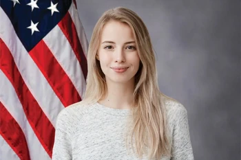 Madeleine Stevens | Bureau Wiki | Fandom