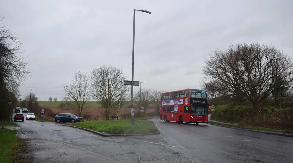 Chigwell | Bus Routes in London Wiki | Fandom