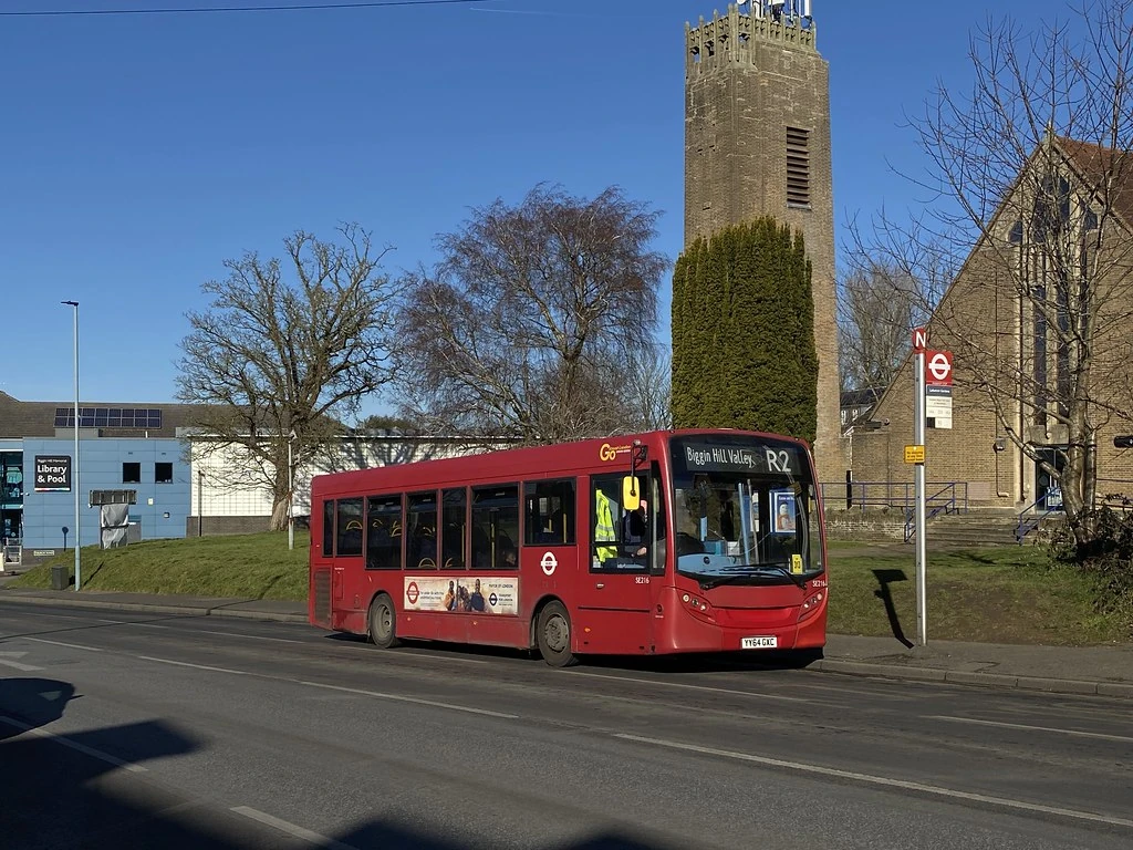 London Buses route R2 | Bus Routes in London Wiki | Fandom