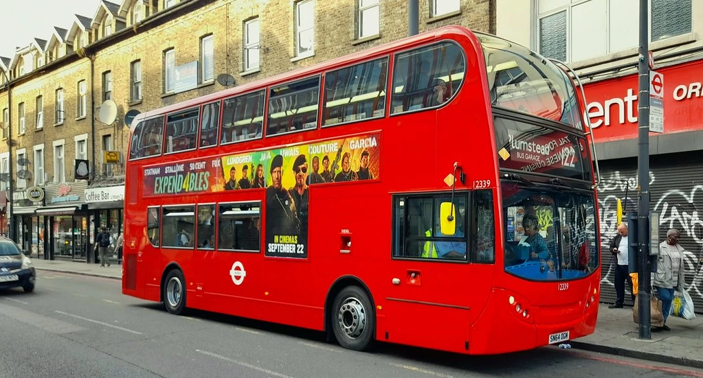 London Buses route 122 | Bus Routes in London Wiki | Fandom