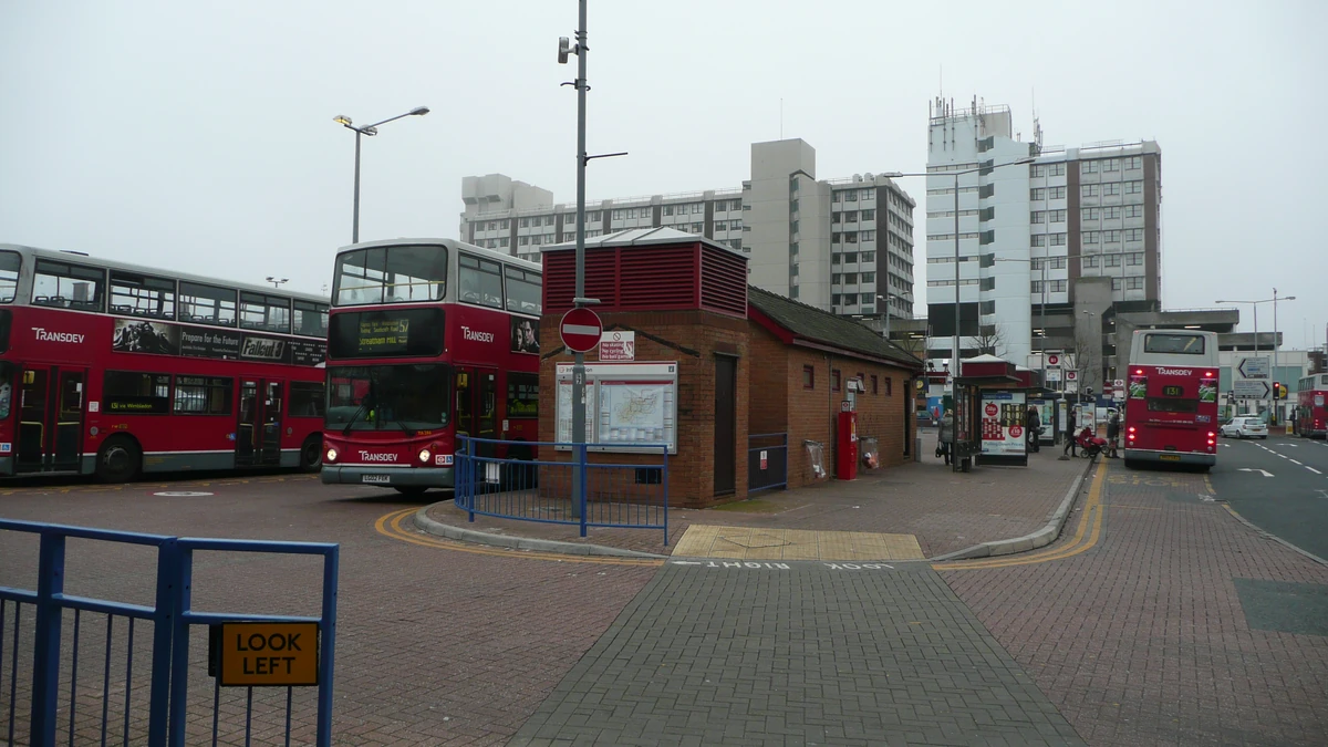 Fairfield Bus Station | Bus Routes in London Wiki | Fandom