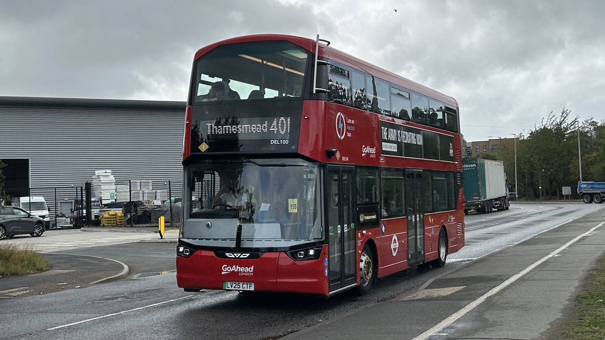 London Buses route 401 | Bus Routes in London Wiki | Fandom