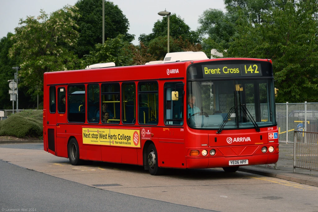 Wright Cadet / Volvo Merit | Bus Routes in London Wiki | Fandom
