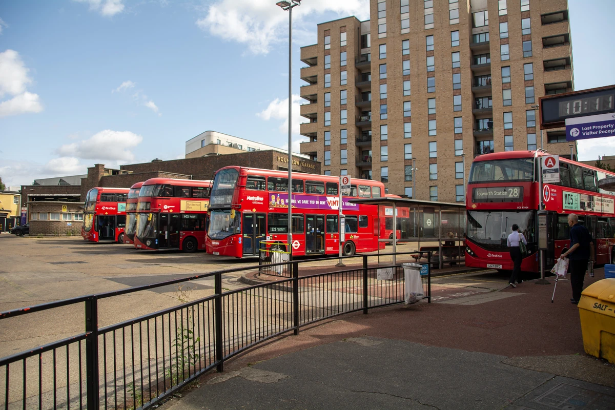 Hounslow Bus Station | Bus Routes in London Wiki | Fandom