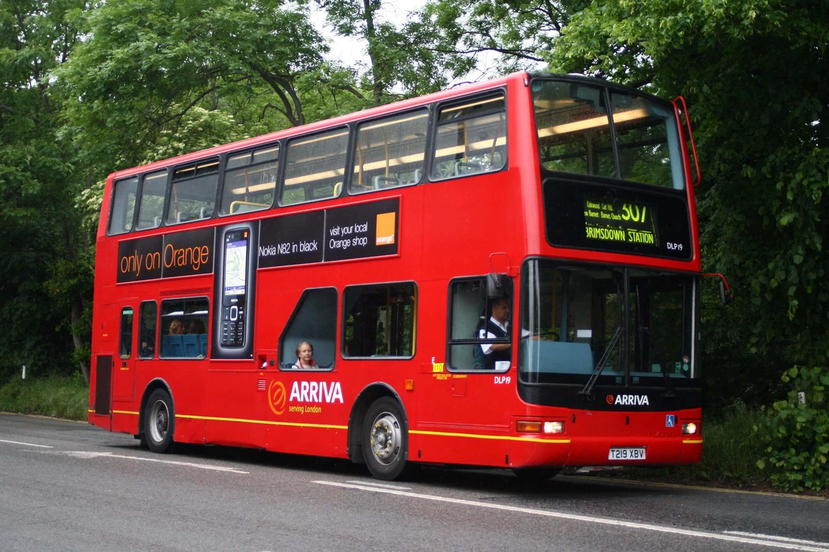 Plaxton President | Bus Routes in London Wiki | Fandom