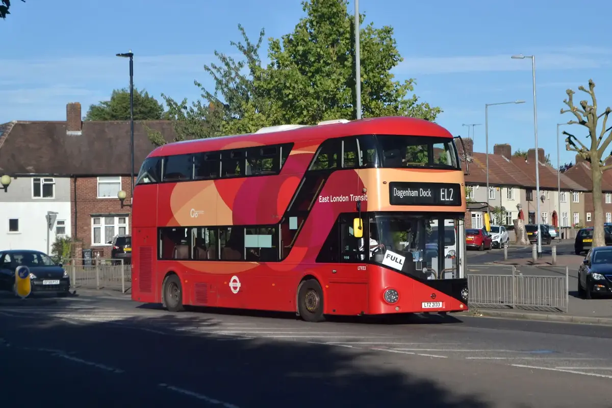 London Buses route EL2 | Bus Routes in London Wiki | Fandom