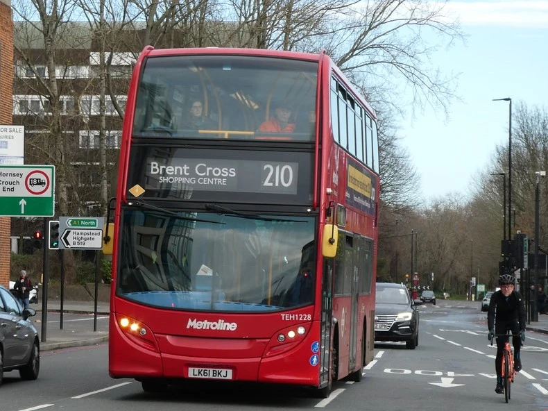 London Buses route 210 | Bus Routes in London Wiki | Fandom