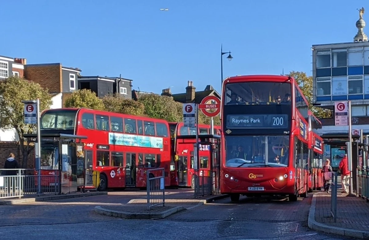 Wimbledon Bus Station | Bus Routes in London Wiki | Fandom