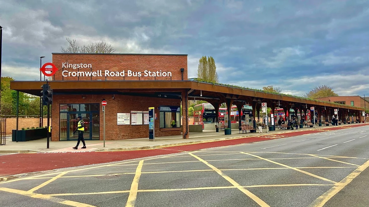 Cromwell Road Bus Station | Bus Routes in London Wiki | Fandom