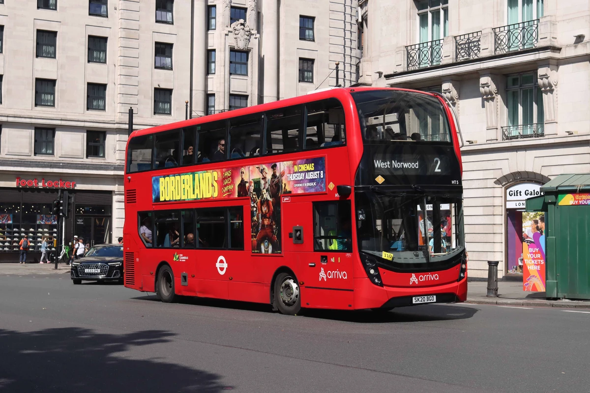 Alexander Dennis Enviro400 MMC | Bus Routes in London Wiki | Fandom