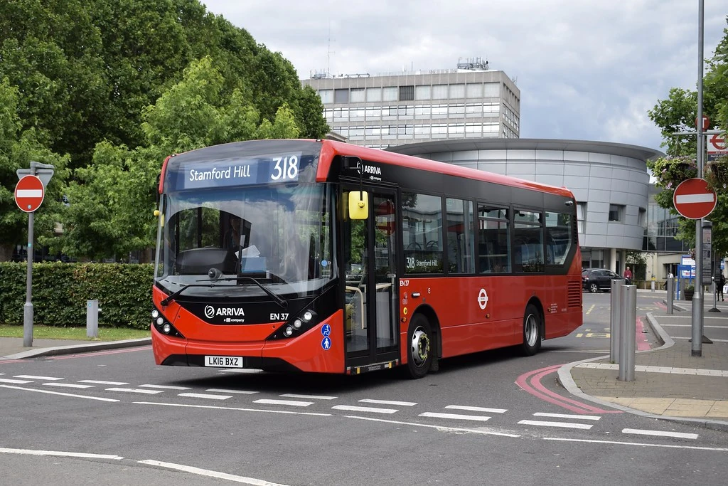 London Buses route 318 | Bus Routes in London Wiki | Fandom