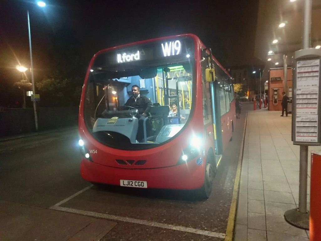 London Buses Route W19 | Bus Routes in London Wiki | Fandom