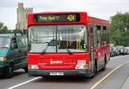 London Buses route 424 (2001-present) | Bus Routes in London Wiki | Fandom