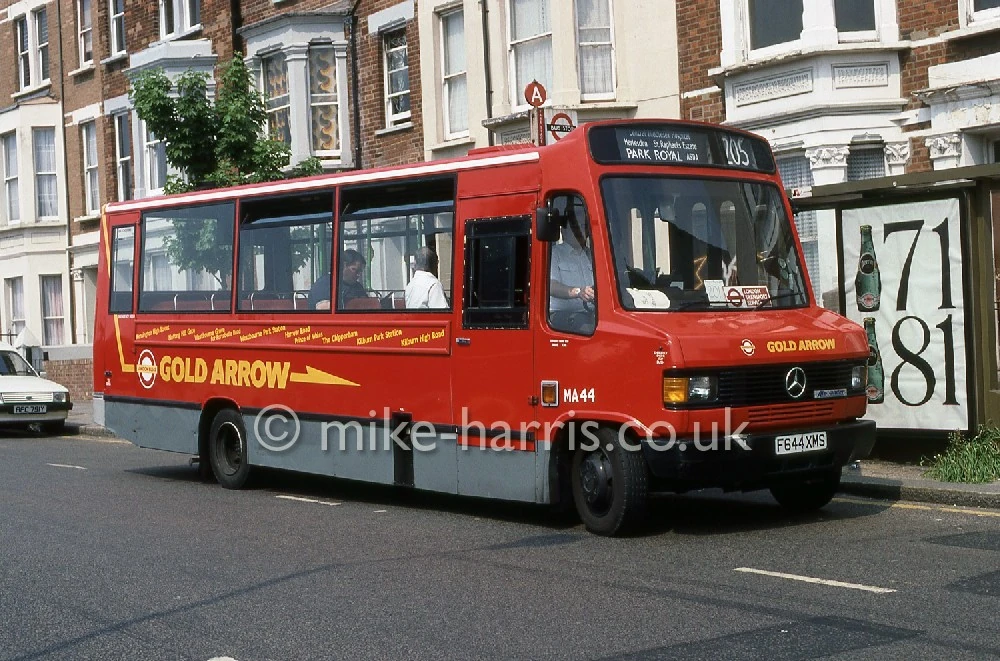 London Buses route 205 (1984-1995) | Bus Routes in London Wiki | Fandom