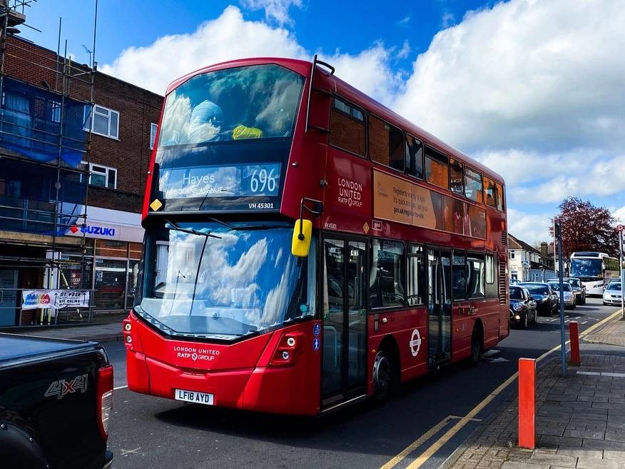 London Buses route 696 | Bus Routes in London Wiki | Fandom