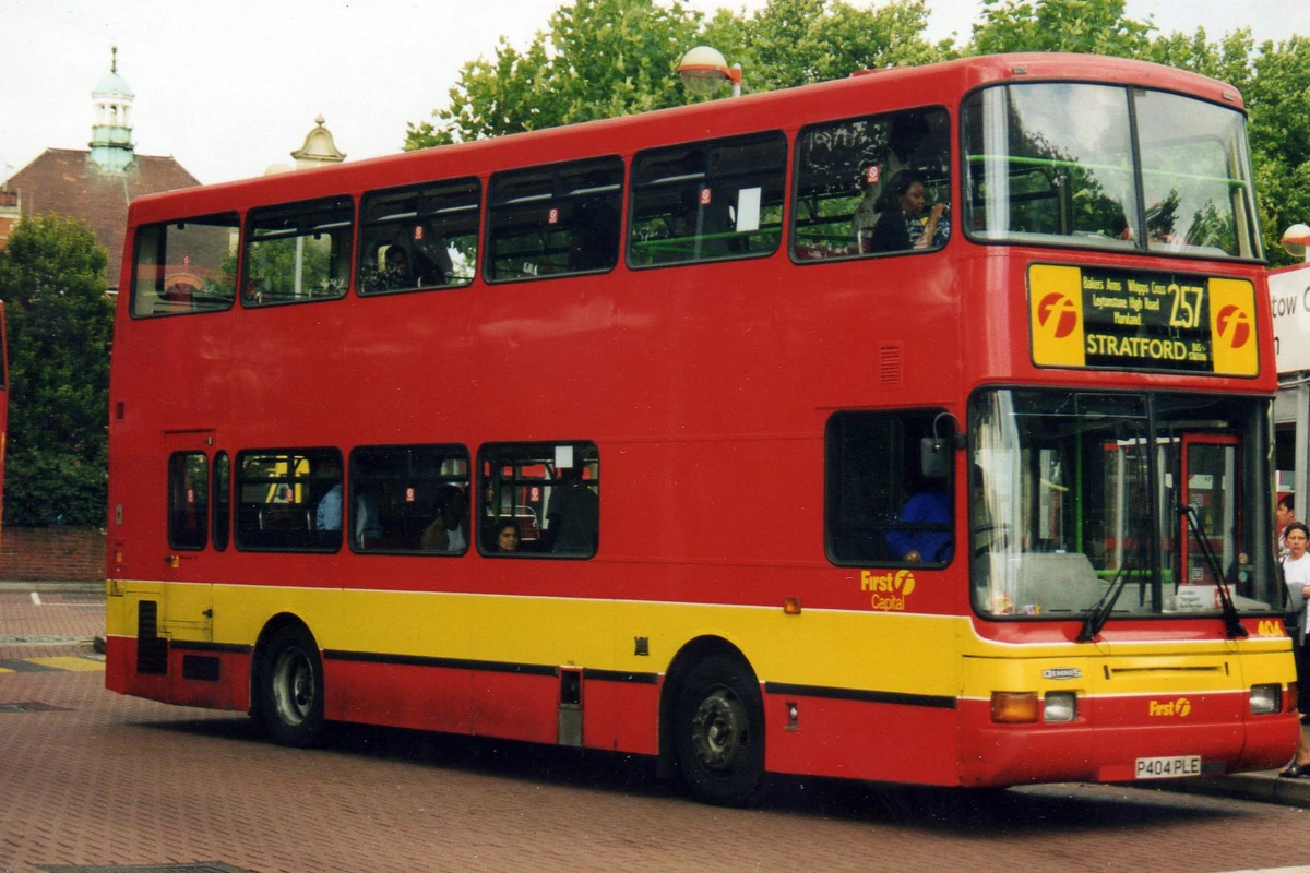 Northern Counties Palatine II | Bus Routes in London Wiki | Fandom