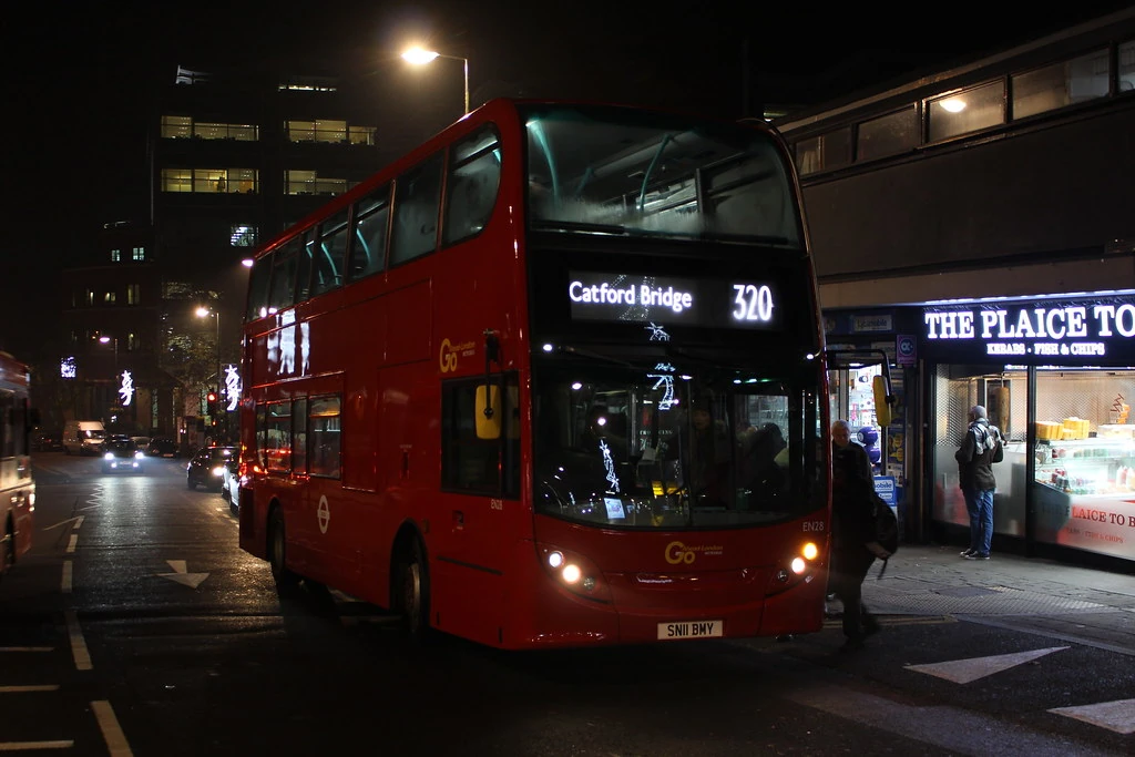 London Buses route 320 | Bus Routes in London Wiki | Fandom