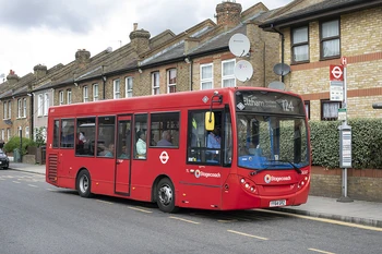London Buses Route 124 | Bus Routes in London Wiki | Fandom
