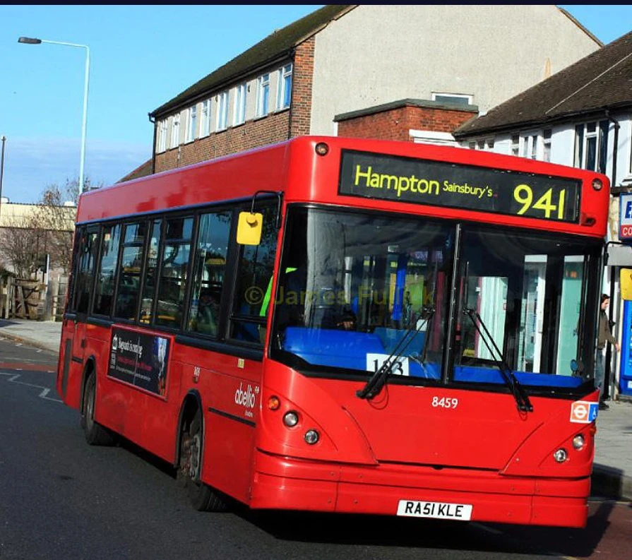 London Buses route 941 | Bus Routes in London Wiki | Fandom
