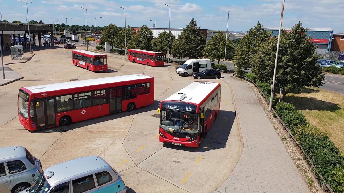 Hatton Cross Bus Station | Bus Routes in London Wiki | Fandom
