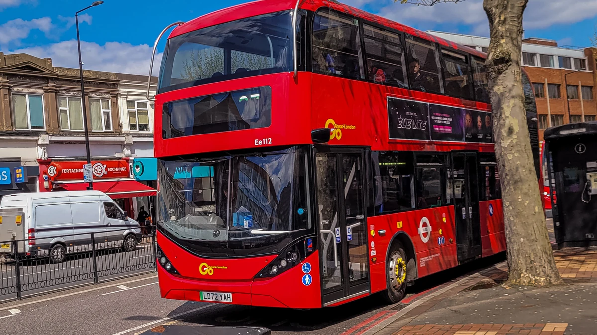 London Buses route 93 | Bus Routes in London Wiki | Fandom