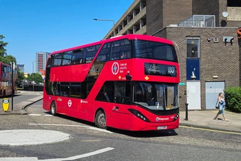 Alexander Dennis Enviro400 City EV | Bus Routes in London Wiki | Fandom