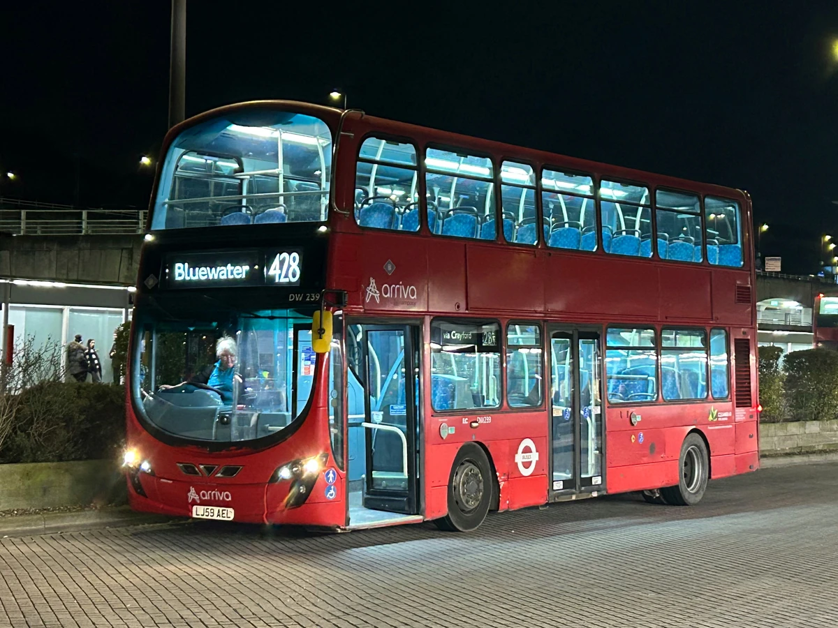 London Buses route 428 | Bus Routes in London Wiki | Fandom