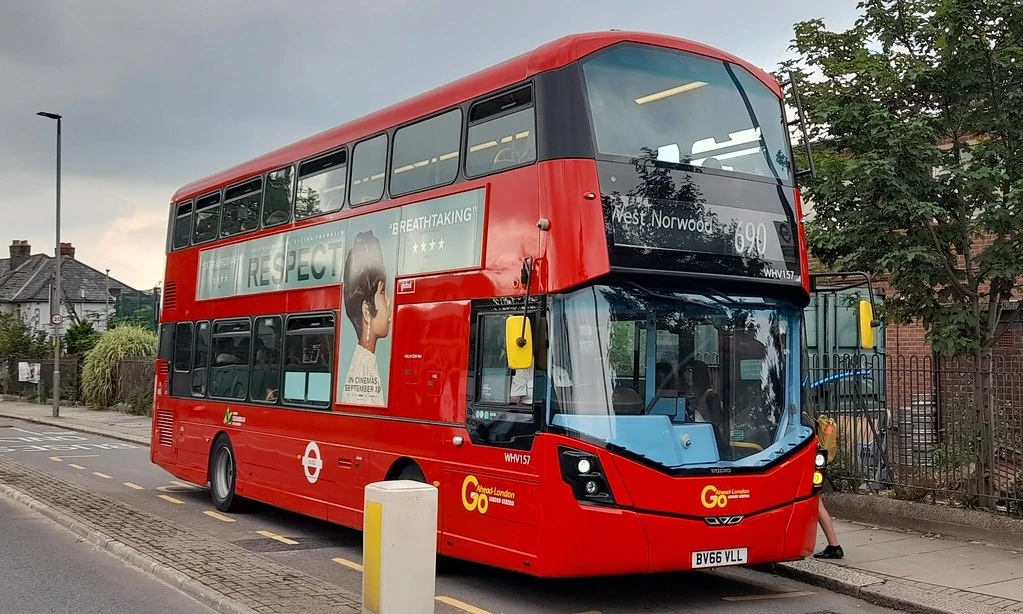 London Buses route 690 | Bus Routes in London Wiki | Fandom