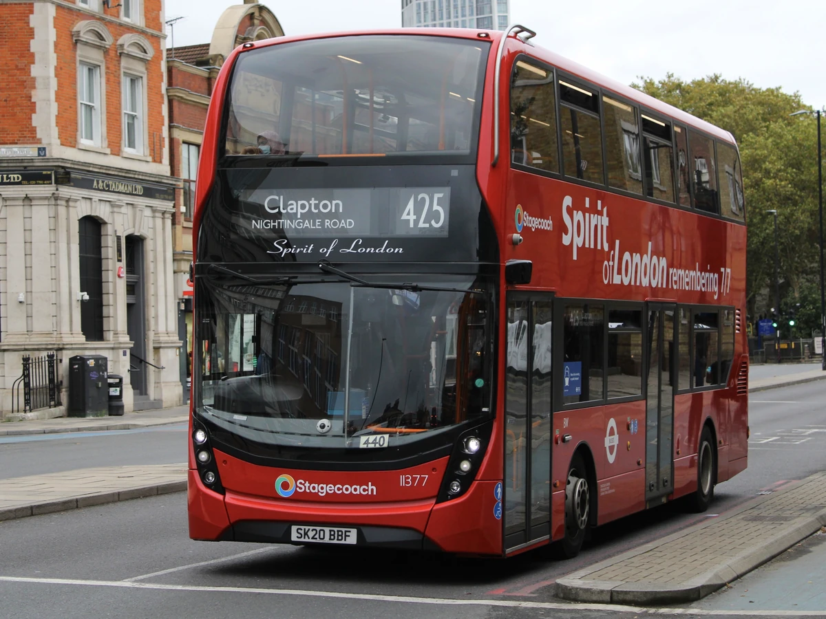 London Buses route 425 | Bus Routes in London Wiki | Fandom