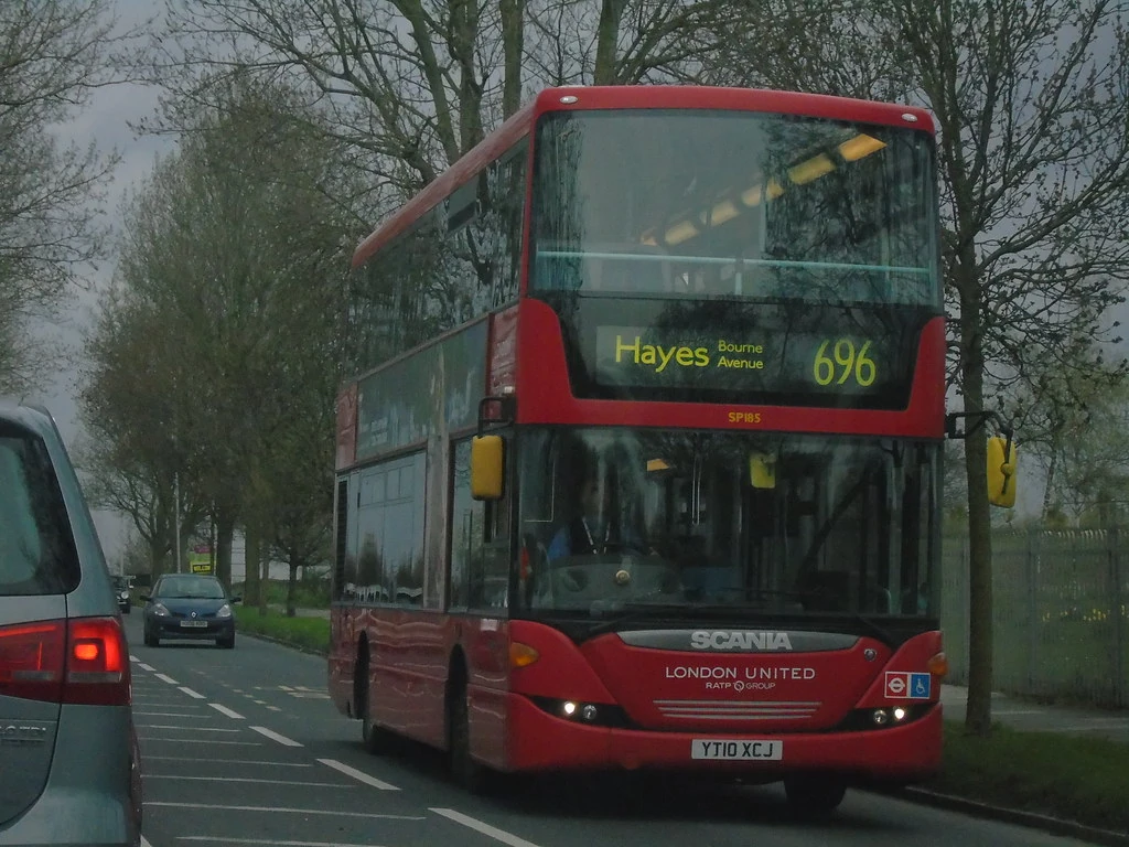 London Buses Route 696 | Bus Routes in London Wiki | Fandom