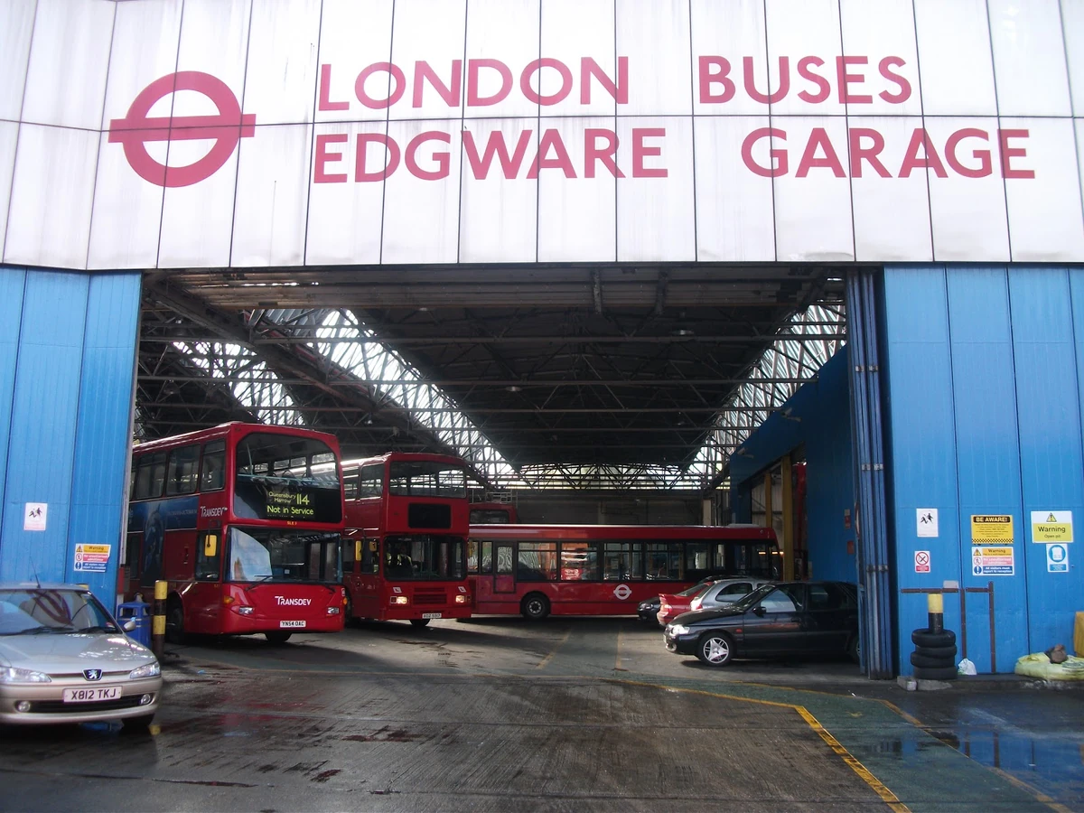 Edgware Bus Garage | Bus Routes in London Wiki | Fandom