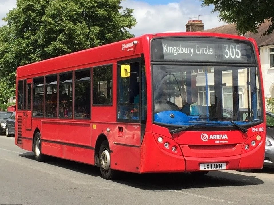 London Buses route 305 | Bus Routes in London Wiki | Fandom
