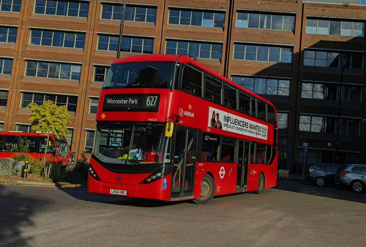 London Buses route 627 | Bus Routes in London Wiki | Fandom