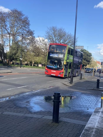 London Buses route 607 | Bus Routes in London Wiki | Fandom