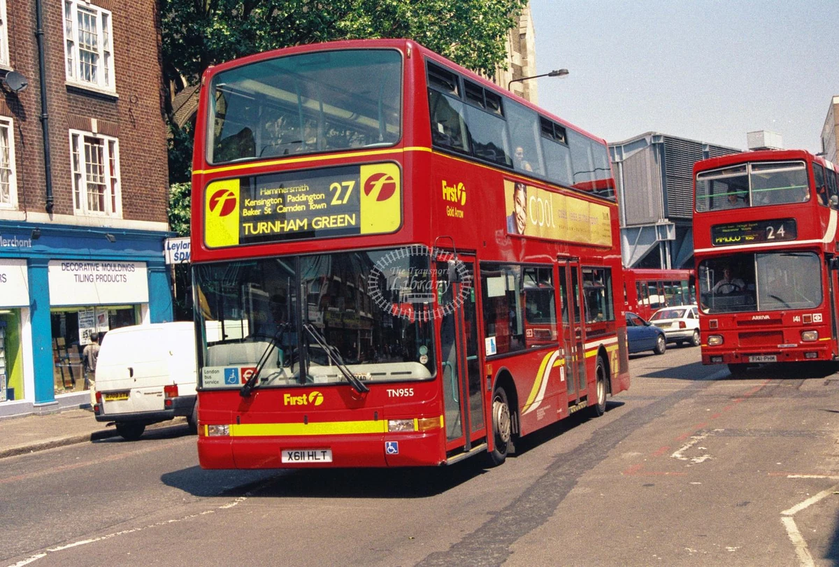 First Gold Arrow | Bus Routes in London Wiki | Fandom
