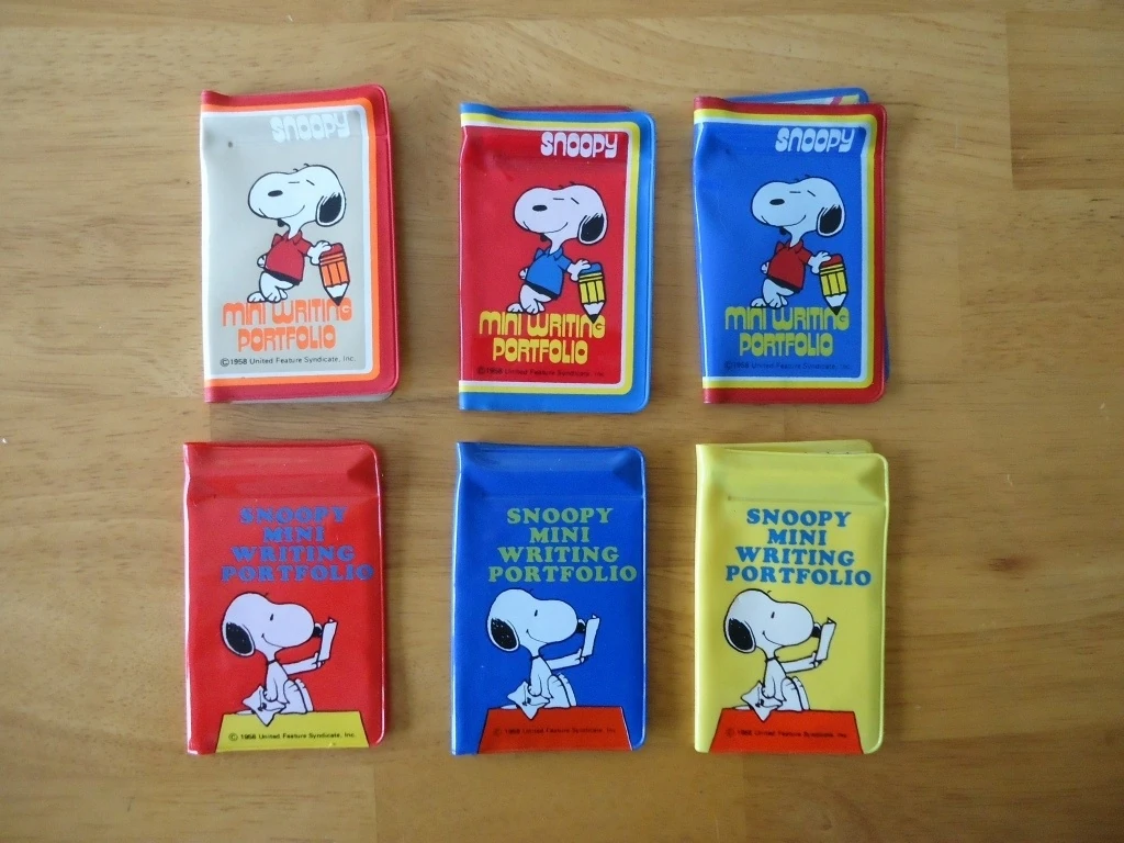 Snoopy mini Portfolios | Butterfly Originals Snoopy Mini Stationery ...