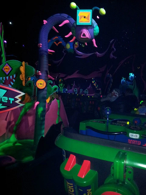Goo Worms | Buzz Lightyear Rides Wiki | Fandom