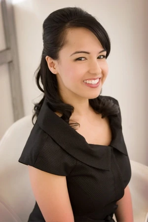 Natali Del Conte | Buzz Out Loud Wiki | Fandom