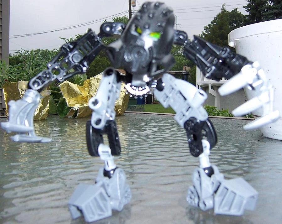 Heker | The C.I.R.C.L.E. Wiki | Fandom