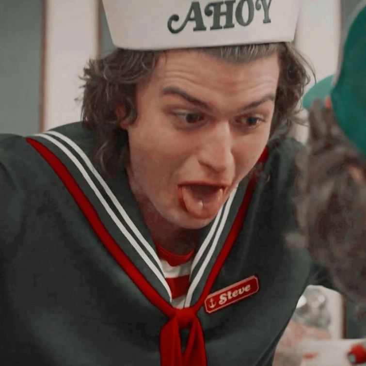 I'm really sad, please send me pictures of Steve 😭 | Fandom