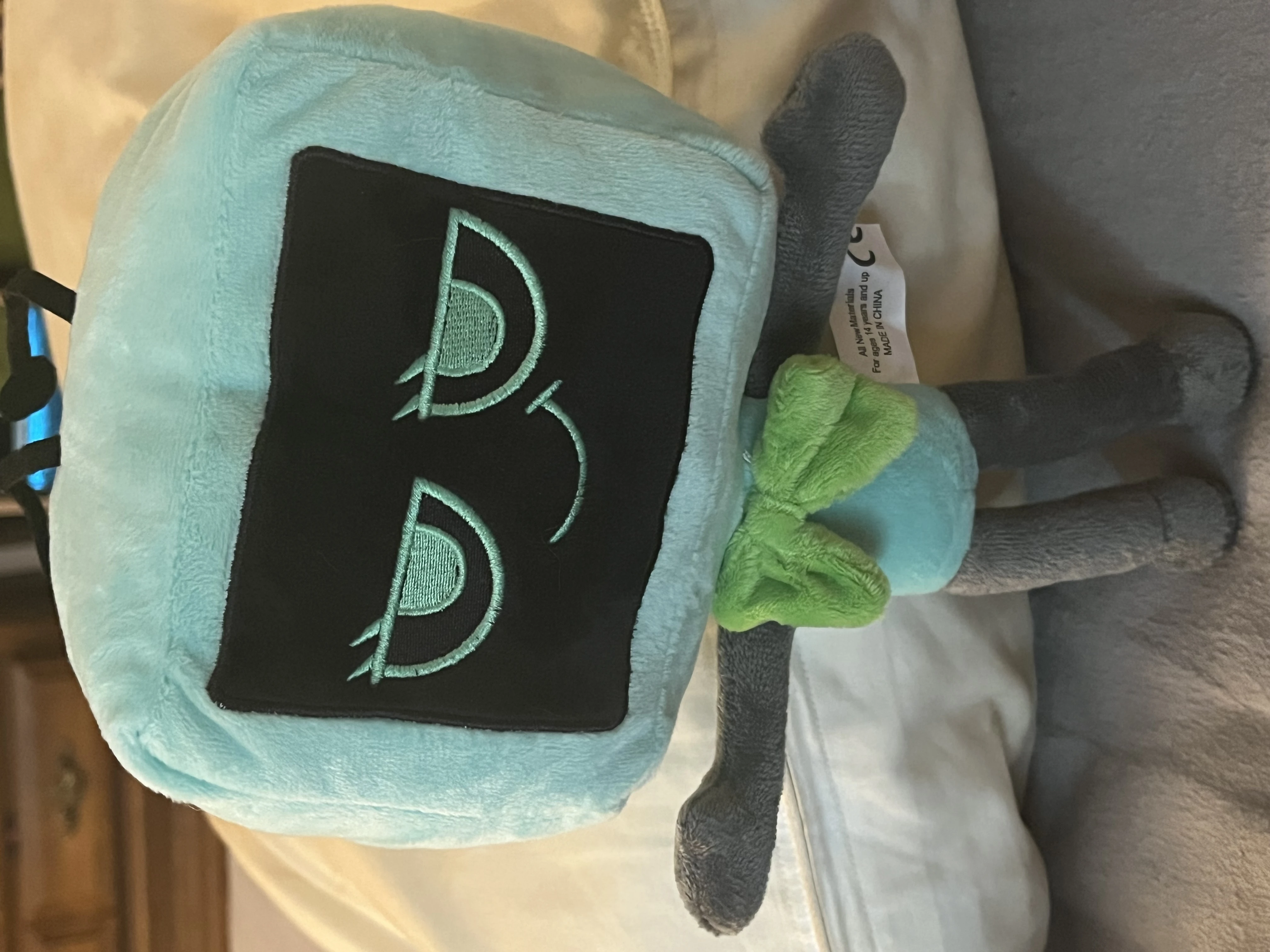 vee plush get | Fandom