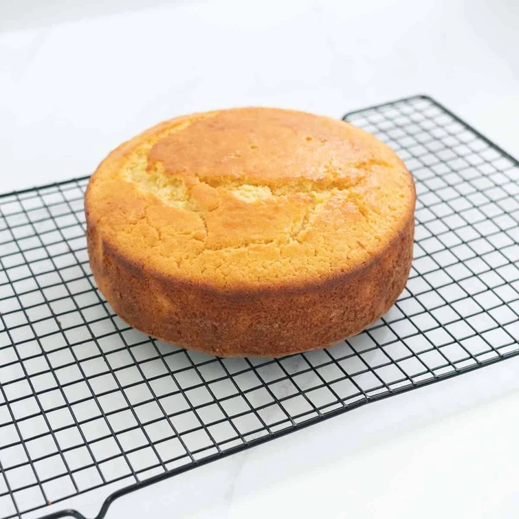 Fandom bakes a cake for the 3rd time. | Fandom