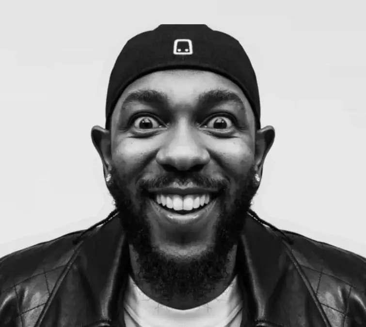 this is unbroken A-350 and A-300 next to eachother (ignore kendrick ...