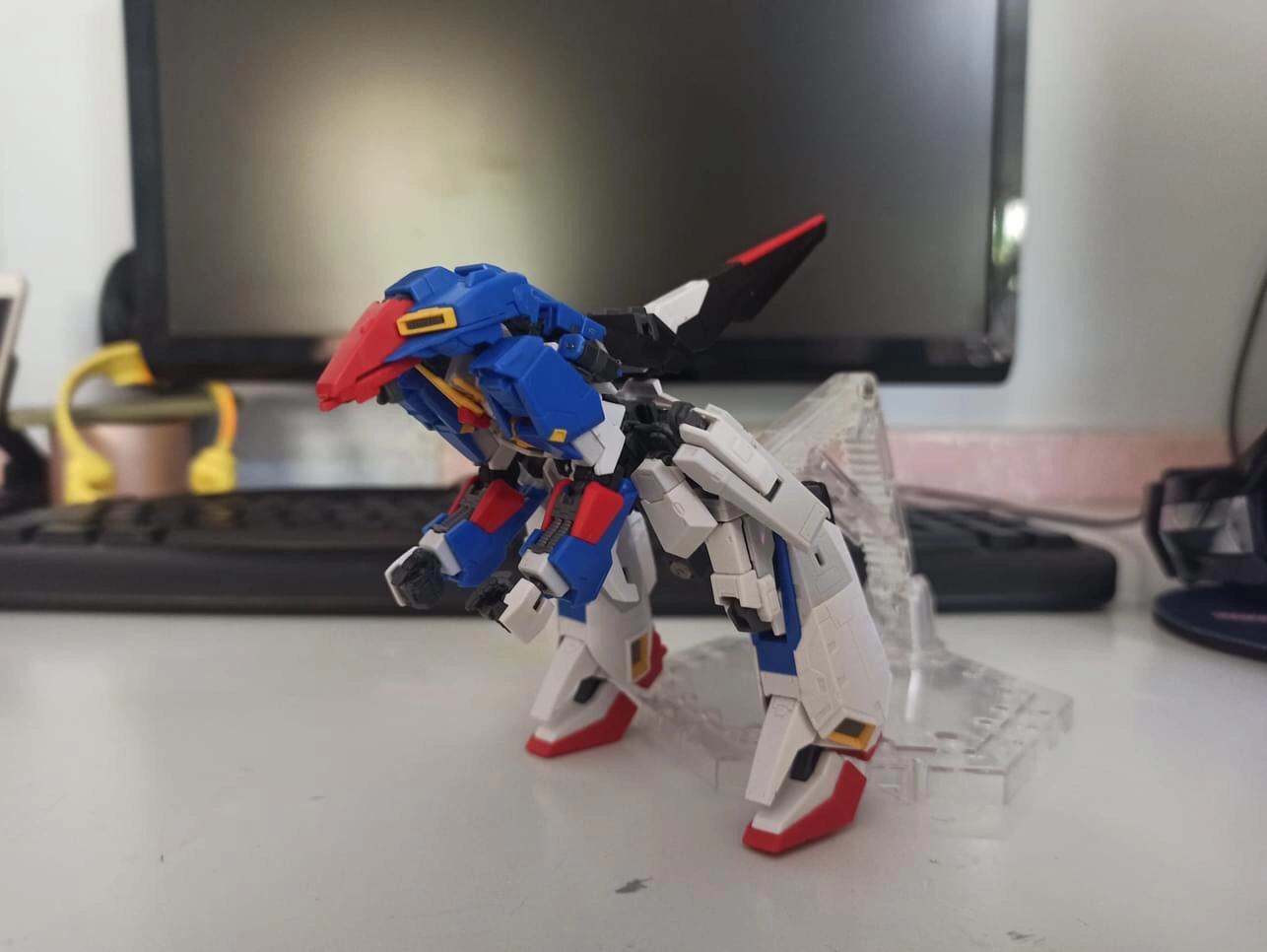 Everyone: “Don’t transforms RG Zeta to it WR mode. It is literally a ...