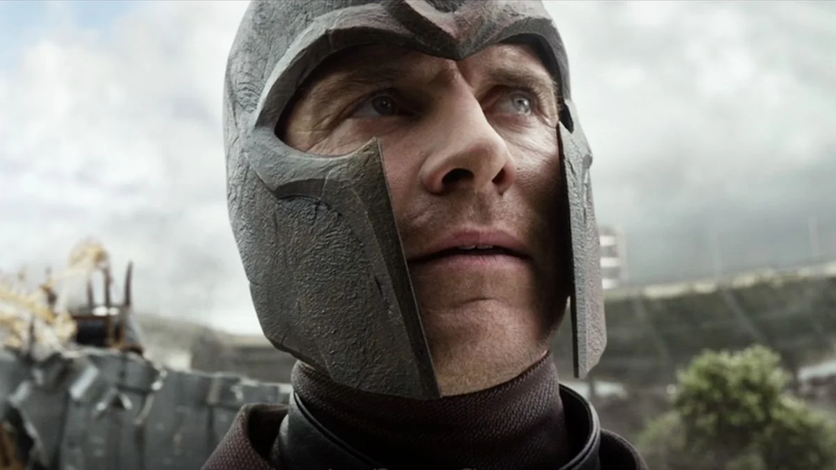 Magneto's "Days of Future Past" Helmet Looks Like It's Made of Stone ...